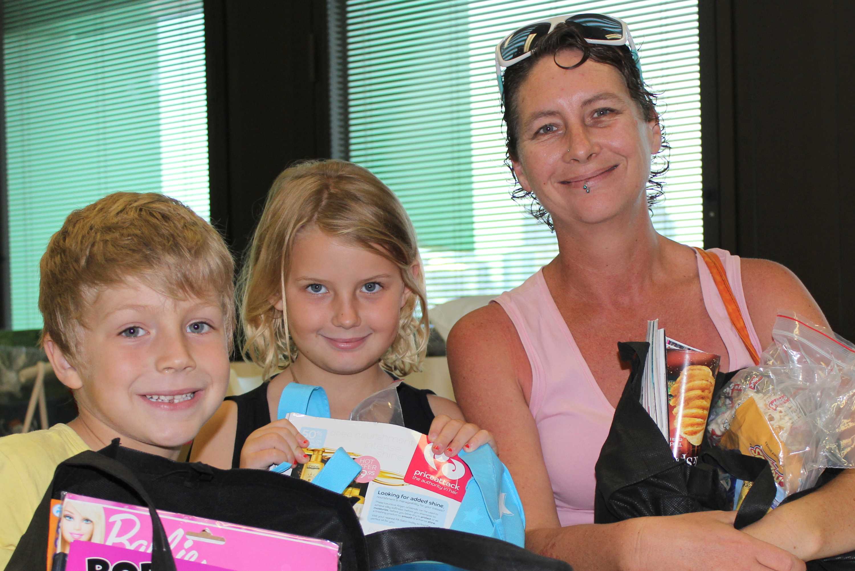 Ravenshoe cafe explosion: Brisbane community rallies together to help ...