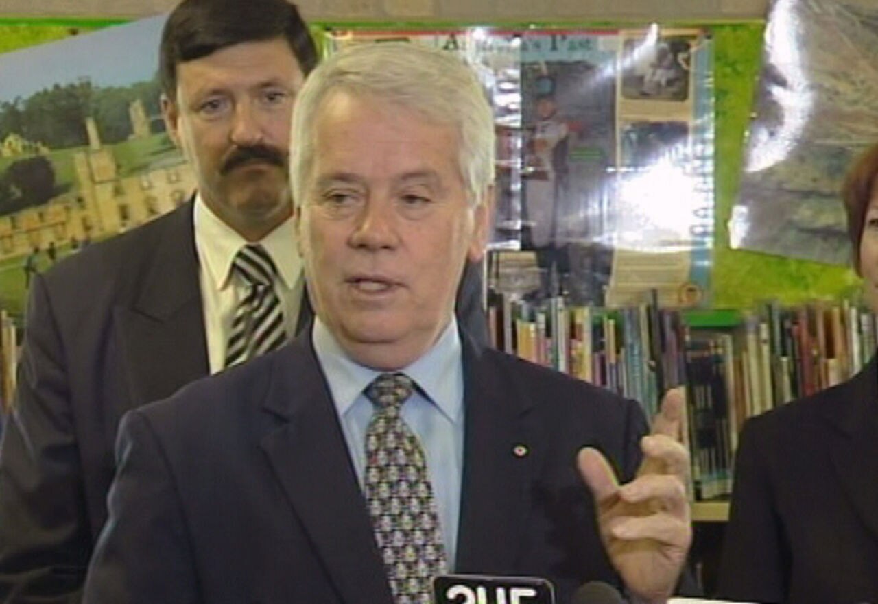 First Cut: McGaw outlines plans to standardise curriculum - ABC News