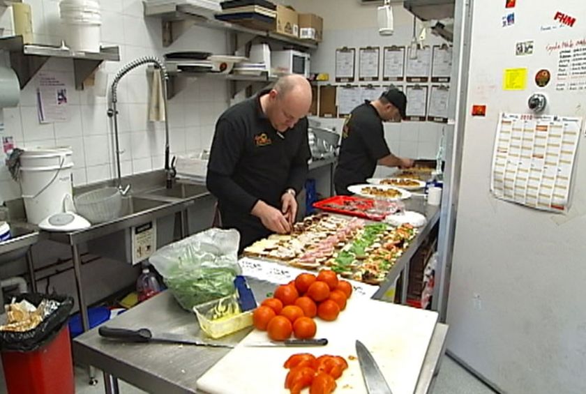 Food safety scores 'incentives' for eateries - ABC News