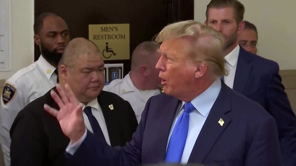 'The judge should be disbarred': Donald Trump comments on civil fraud ...