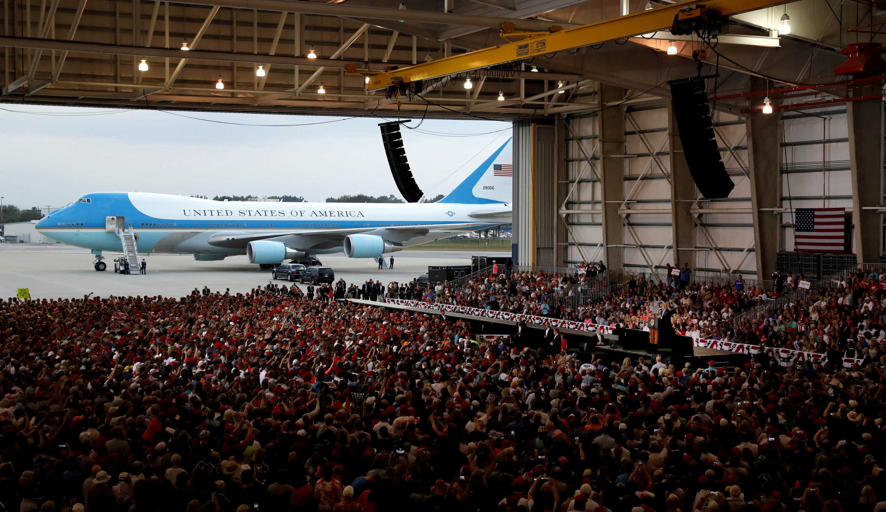 Donald Trump's first rally as US President looked a lot like an ...