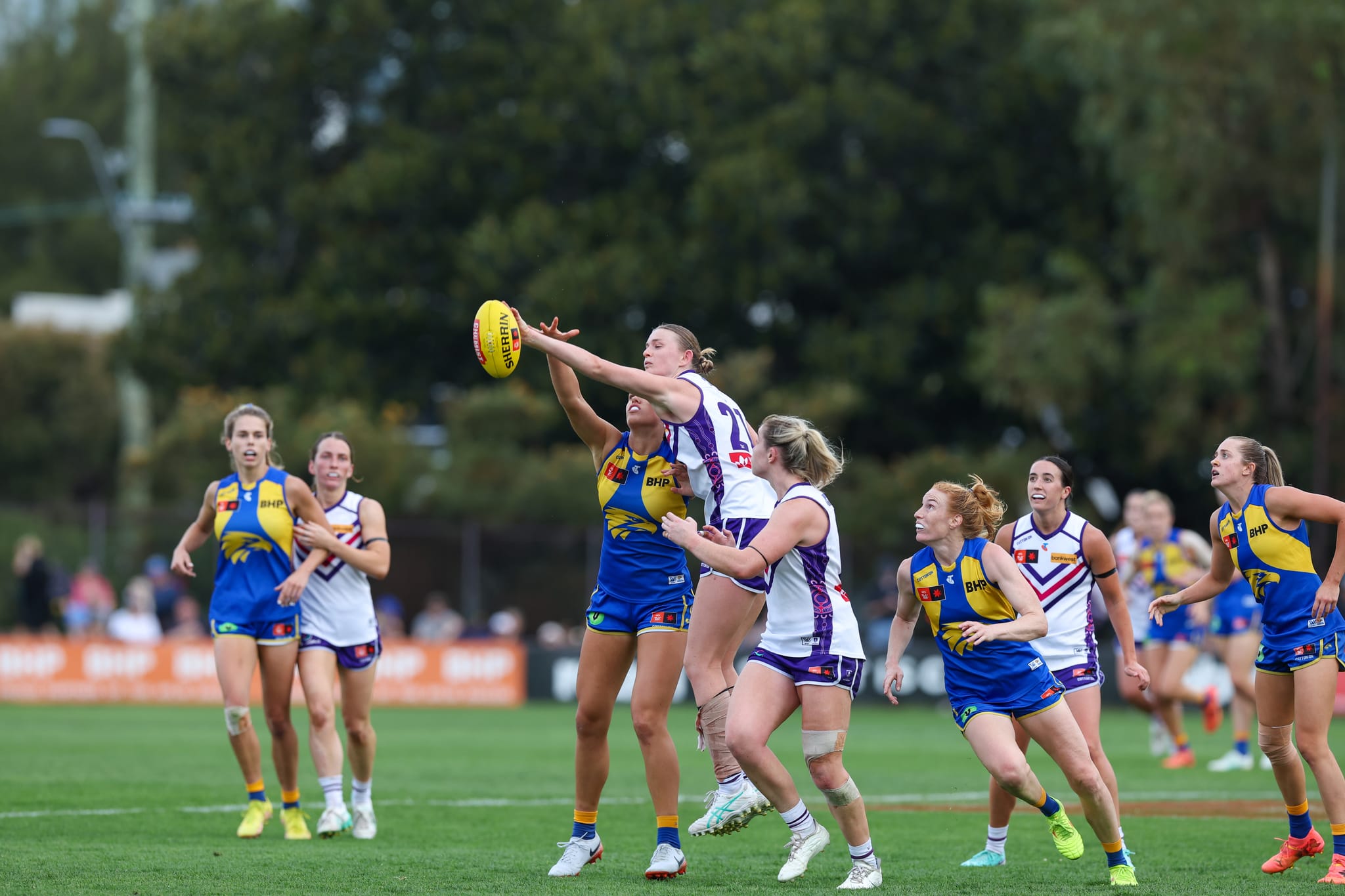 Exmouth looks to Mim Strom as women's Aussie Rules struggles to get a kick - ABC News