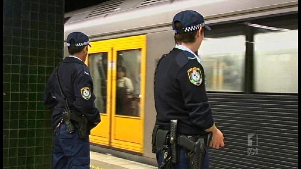 Unions clash over NSW police public transport role - ABC News