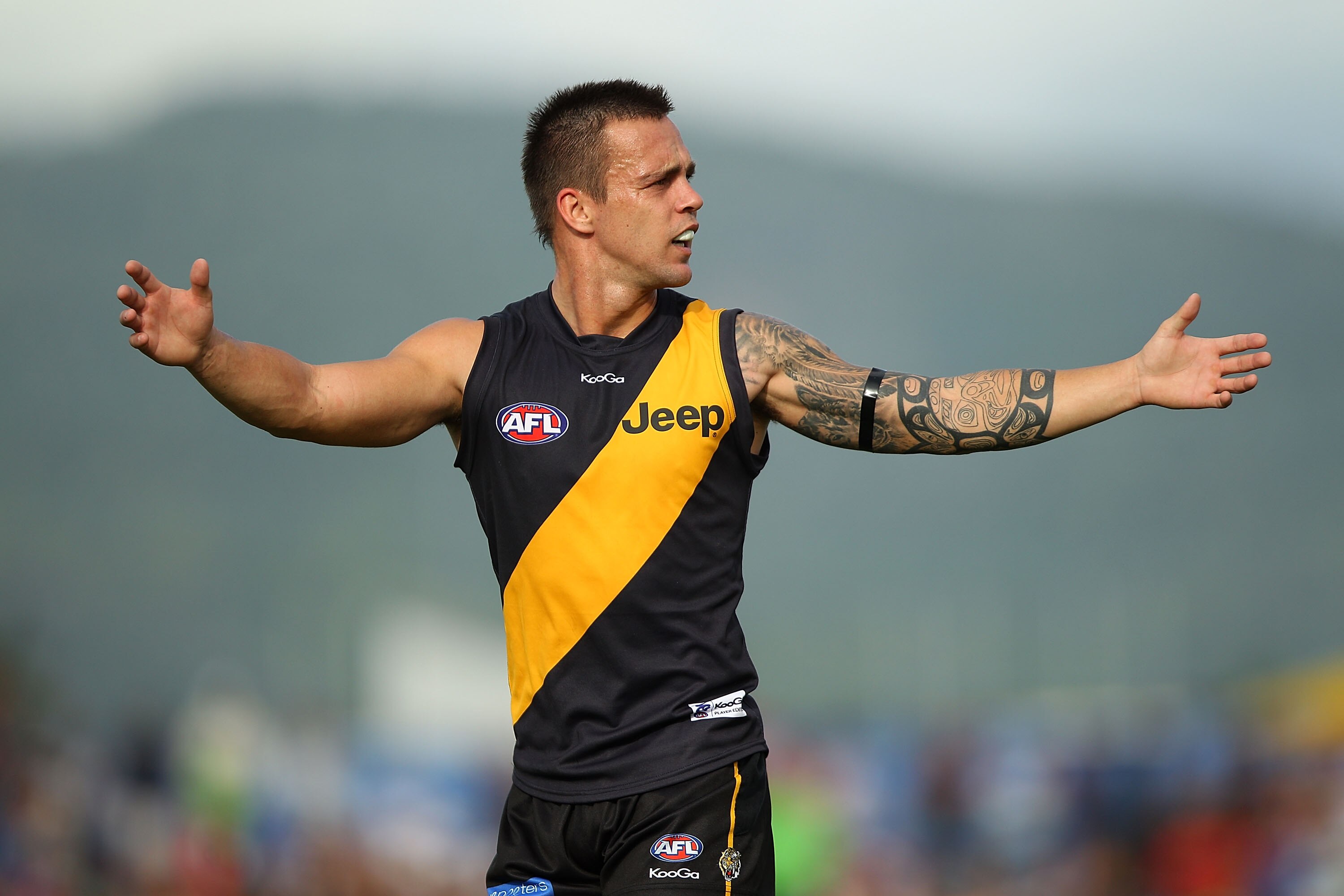 Richmond player Jake King spotted with Bandidos boss Toby Mitchell ...