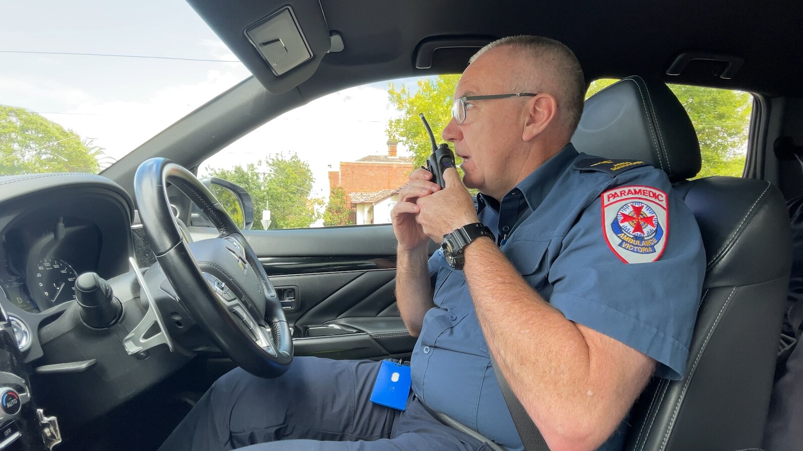 Distracted drivers delaying ambulances from reaching emergencies ...