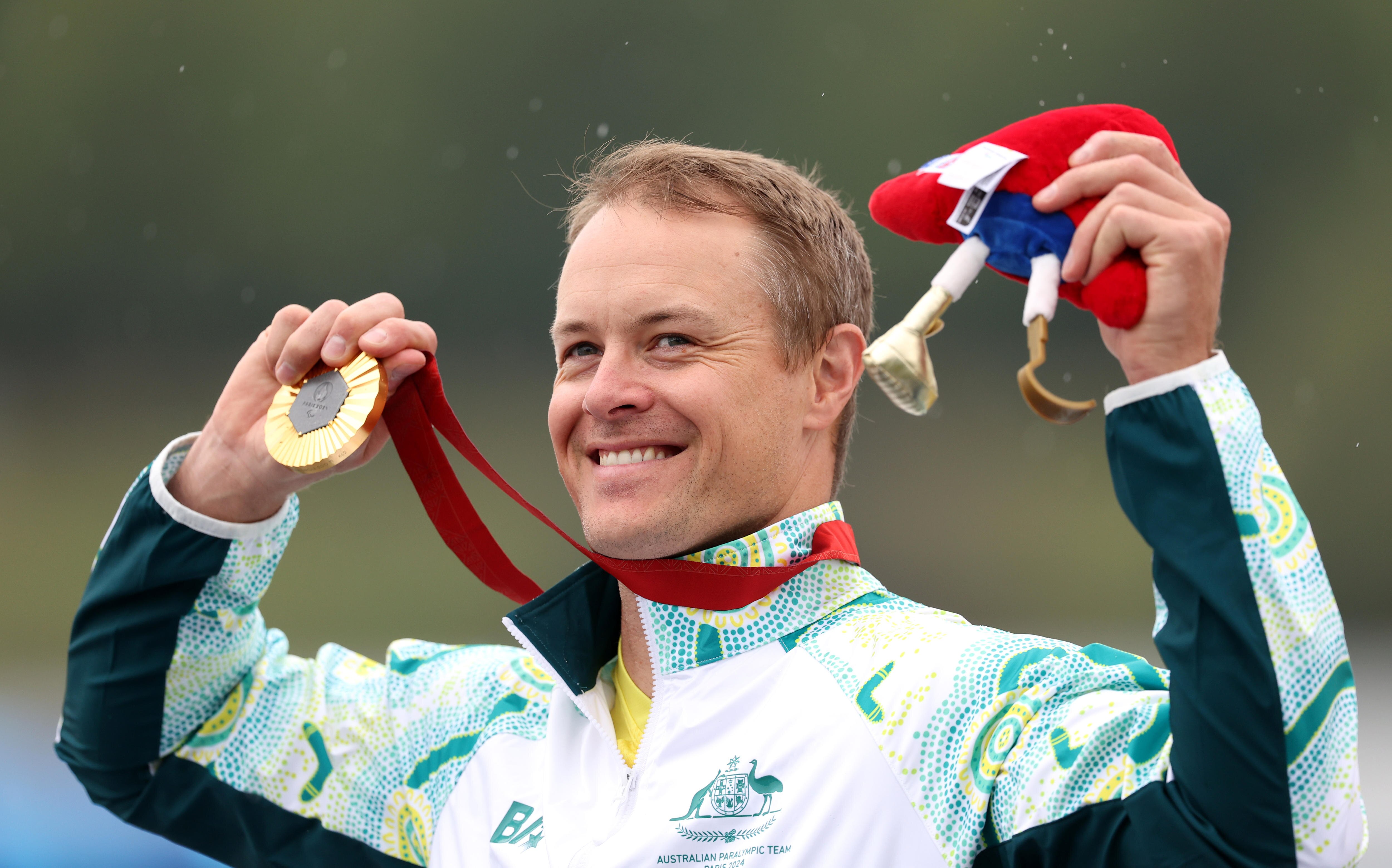 Australian para canoeist Curtis McGrath pays tribute to his family ...