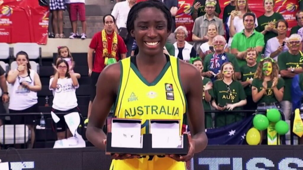 Ezi Magbegor: Teen basketballer 'the next Lauren Jackson' - ABC News