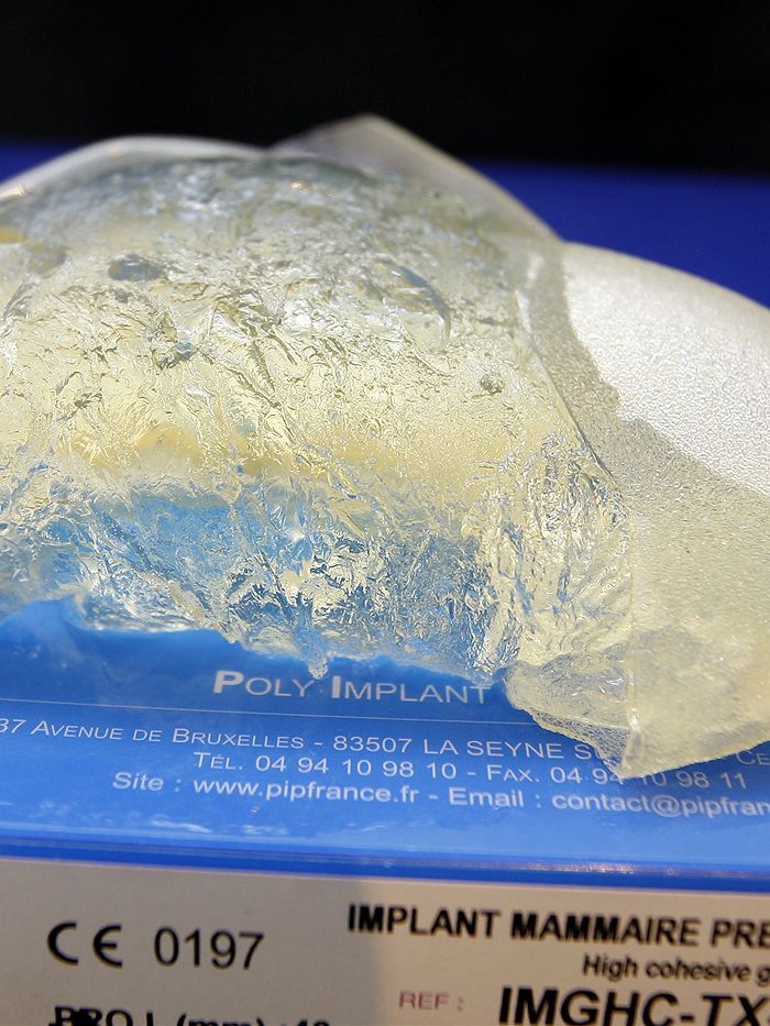 Confusion over advice given to women on PIP implants - ABC listen