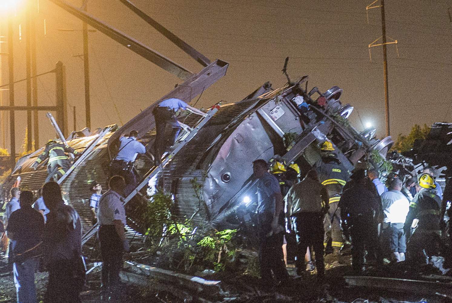 Philadelphia train derailment: Flying projectiles add new mystery to ...