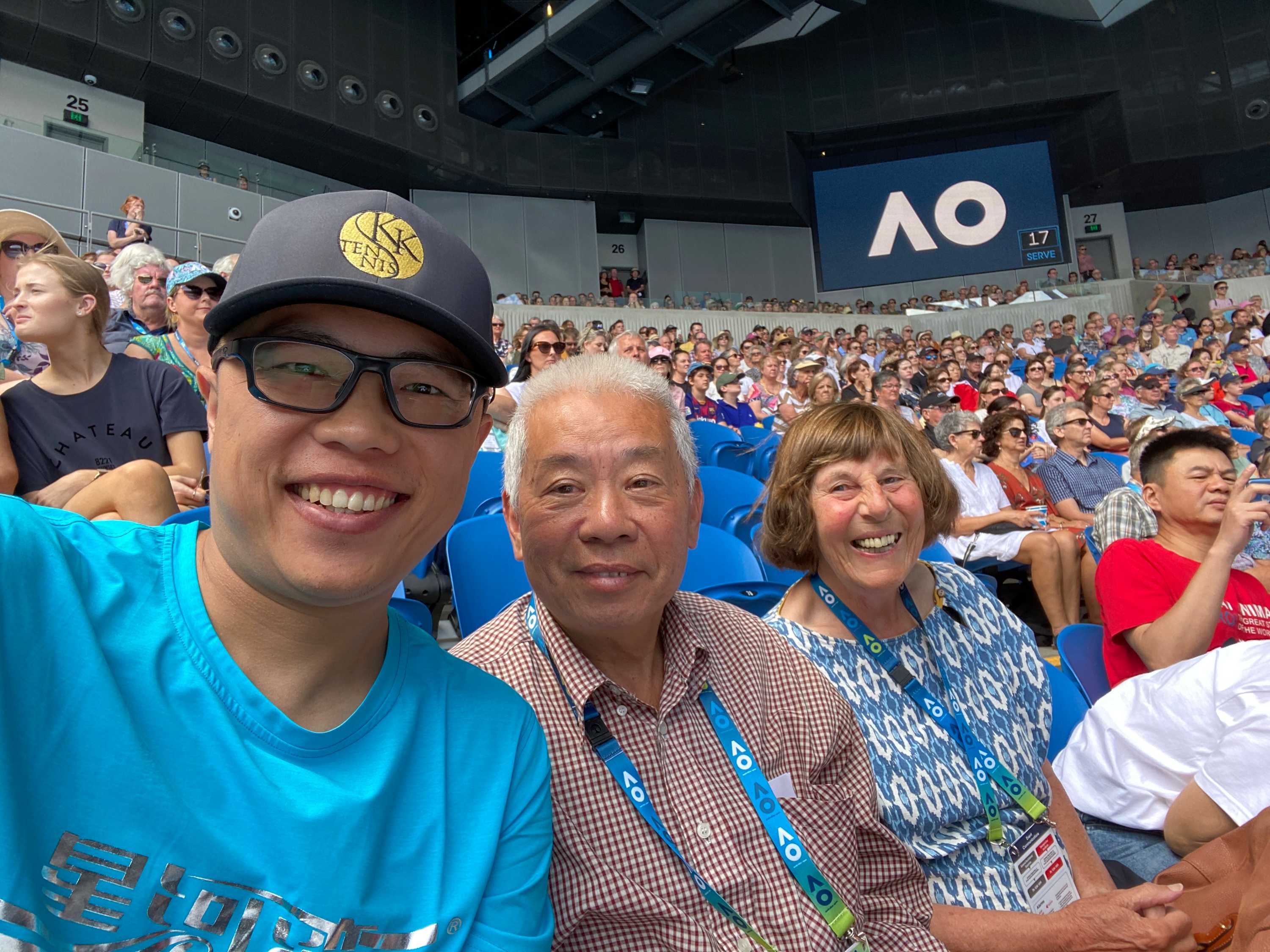 Australian Open tennis stringers explain life on the professional ...