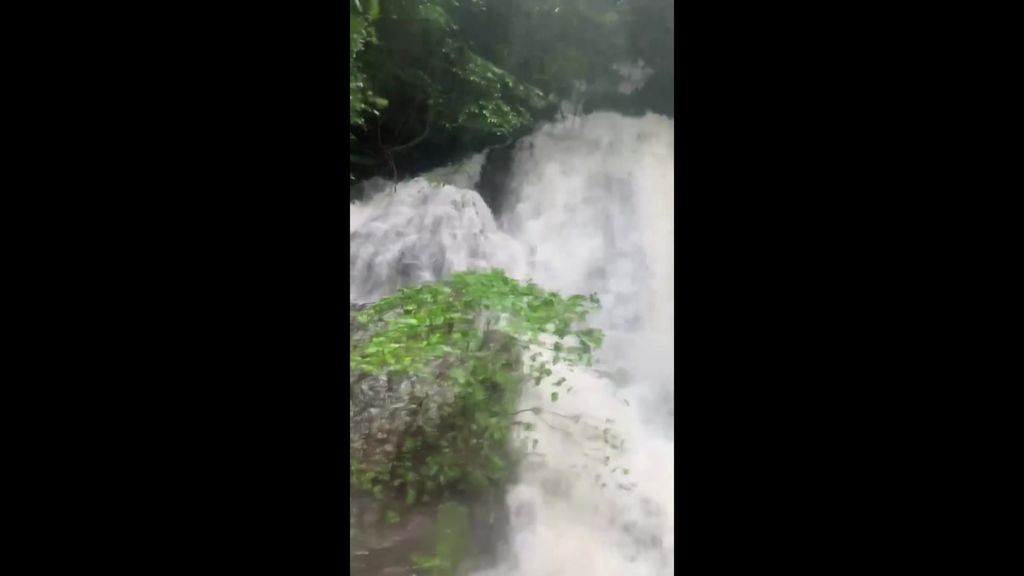 Crystal Cascades — what a sight! - ABC News