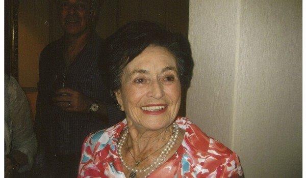 Schindler's list Holocaust survivor Anna Reich dies in Sydney aged 94 - ABC News