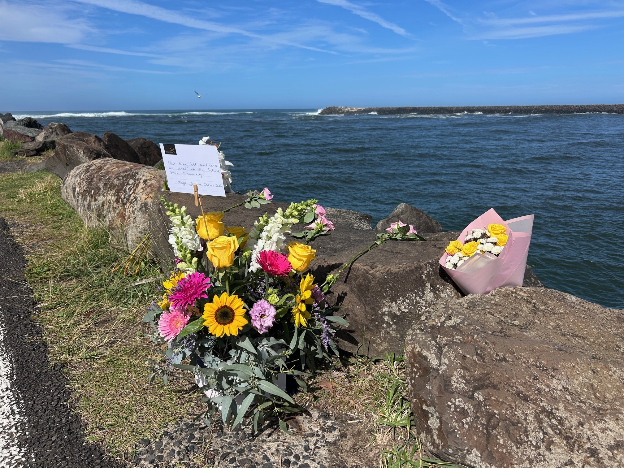 Three dead including two rescue volunteers after Ballina boating ...