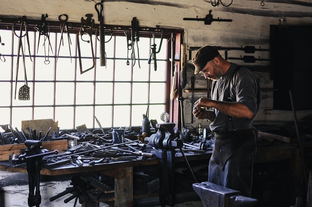 Learn English: Fix, mend and repair - ABC Education