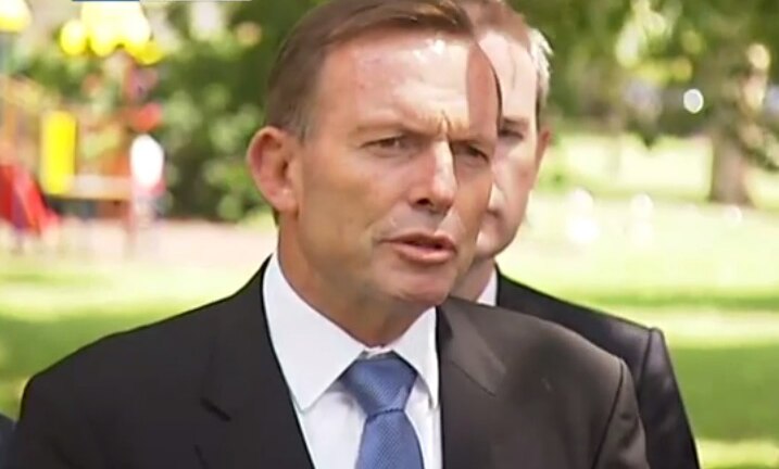 Tony Abbott says he will not resign in wake of LNP's Queensland rout ...