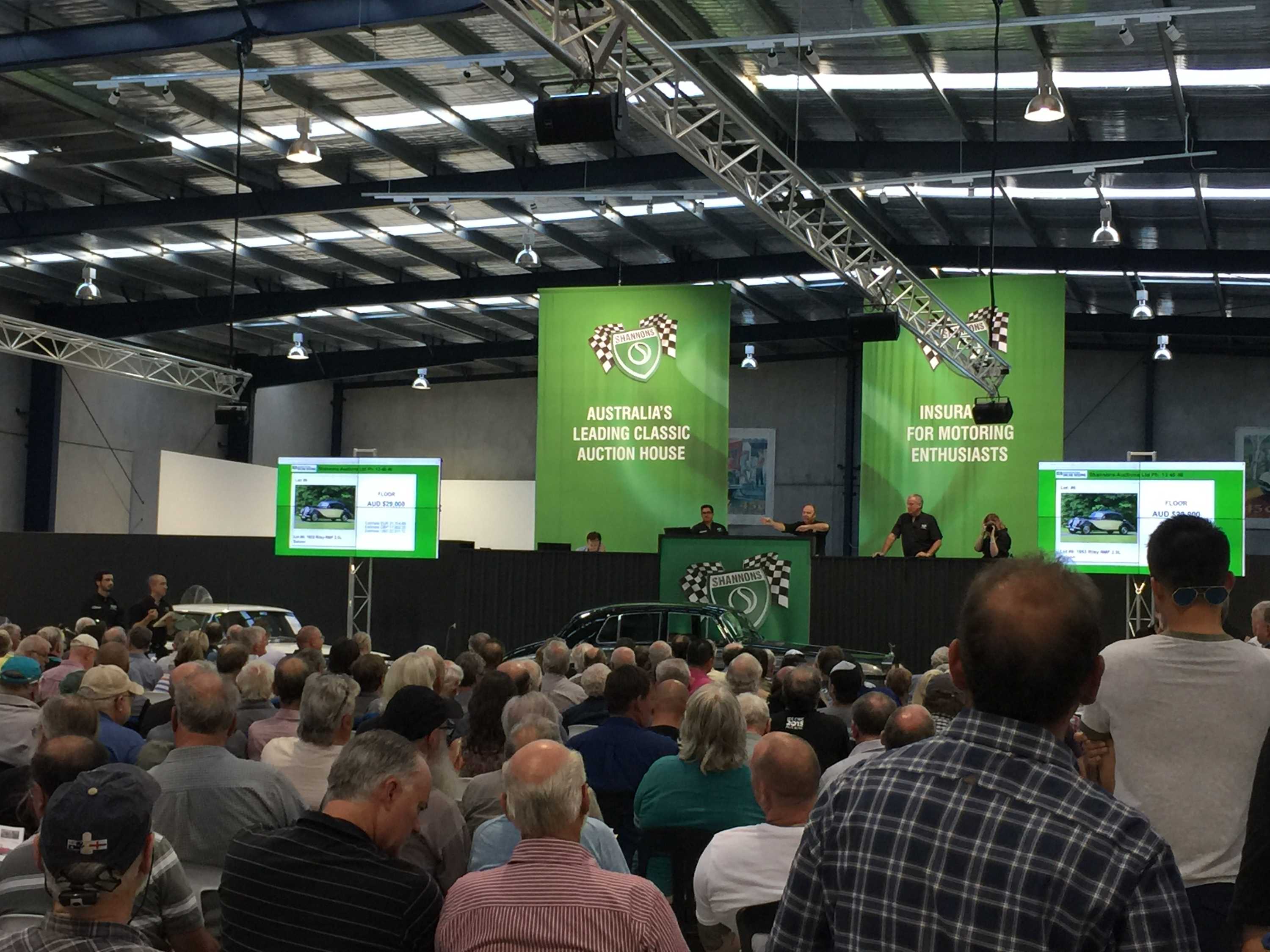 Heritage registration plates sell for price of luxury cars at Melbourne ...