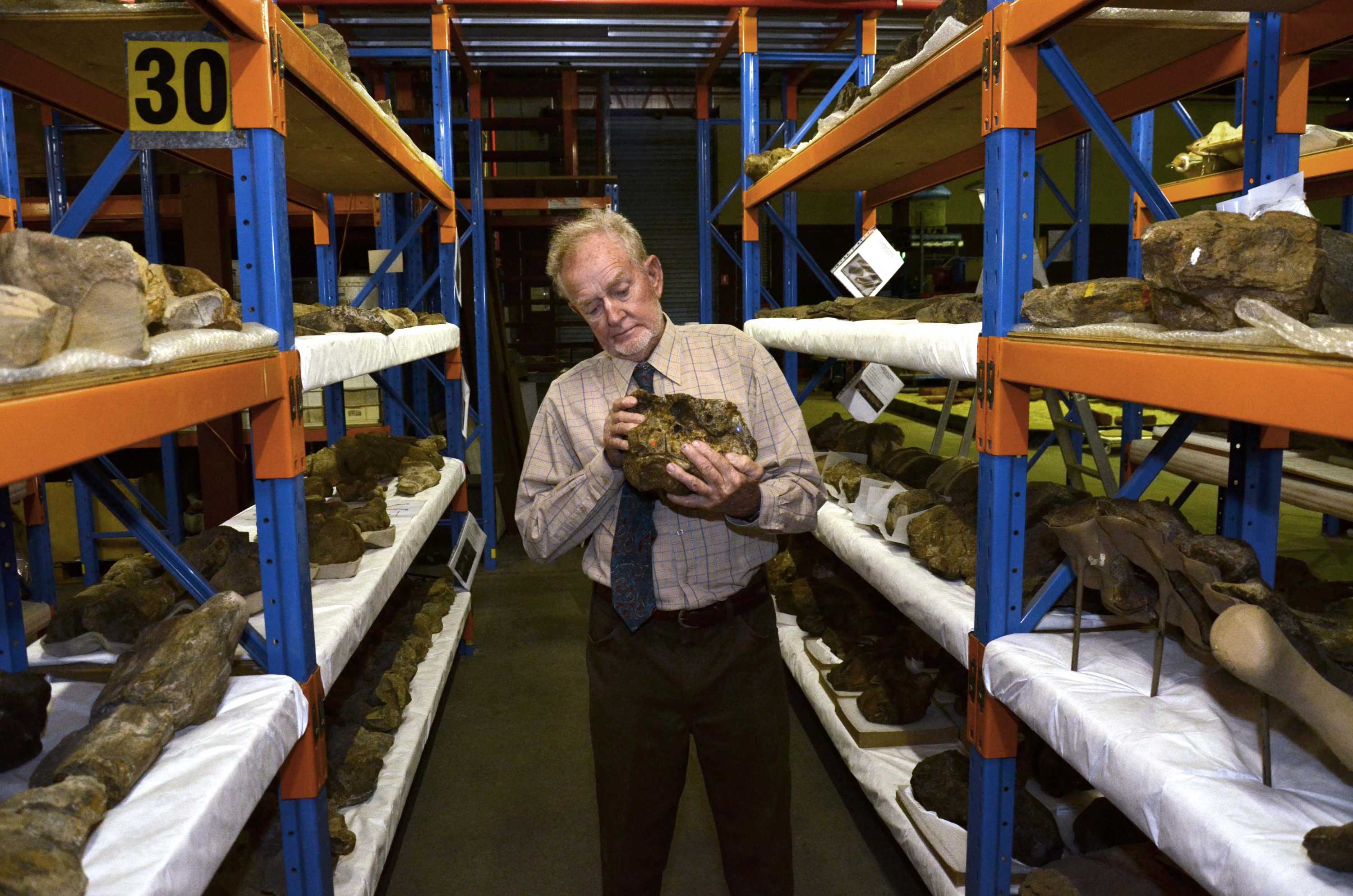 Muttaburrasaurus revisited: Qld grazier Doug Langdon waits 50 years to ...