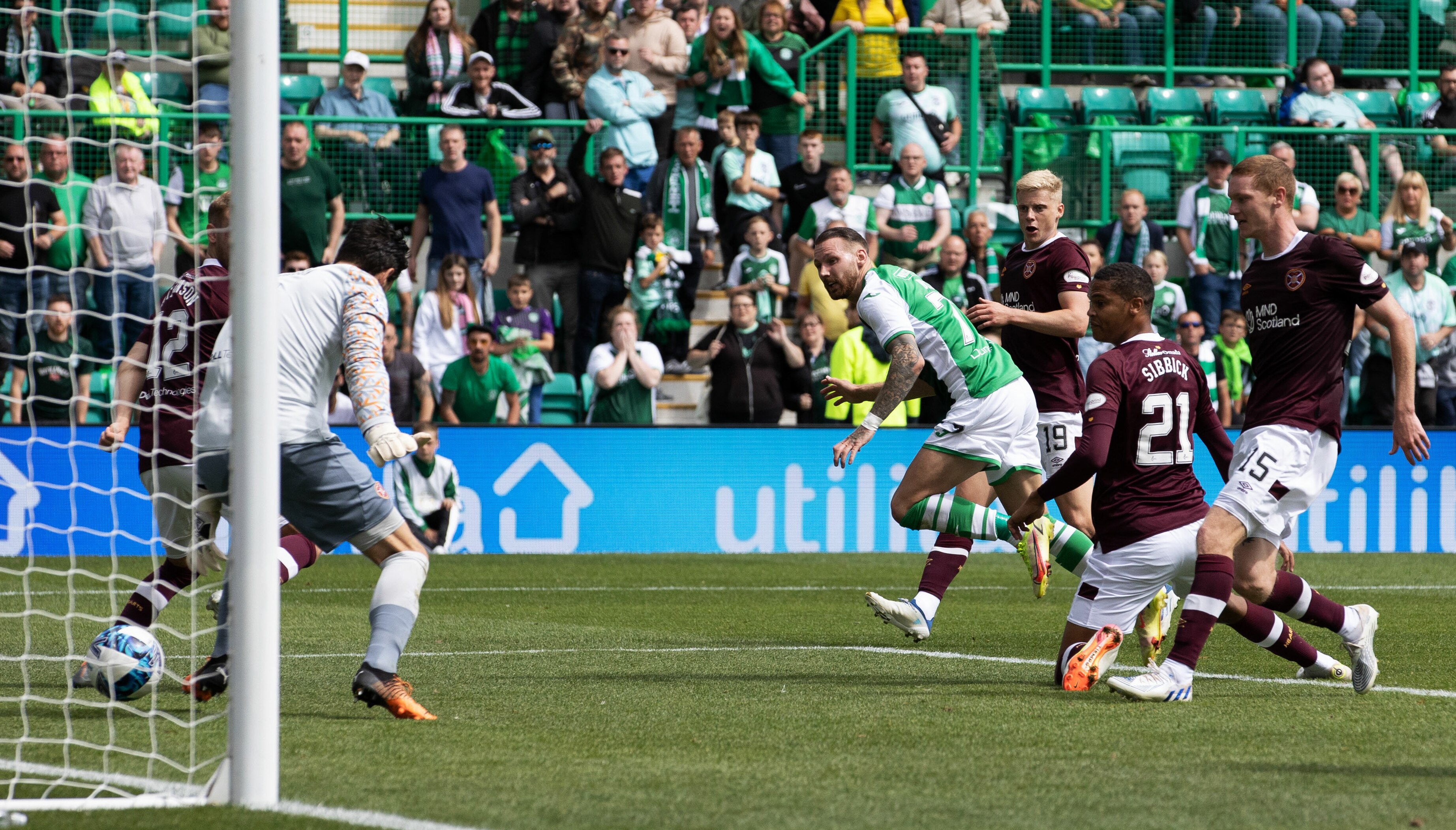 Socceroos striker Martin Boyle returns to Hibernian, scores Edinburgh ...