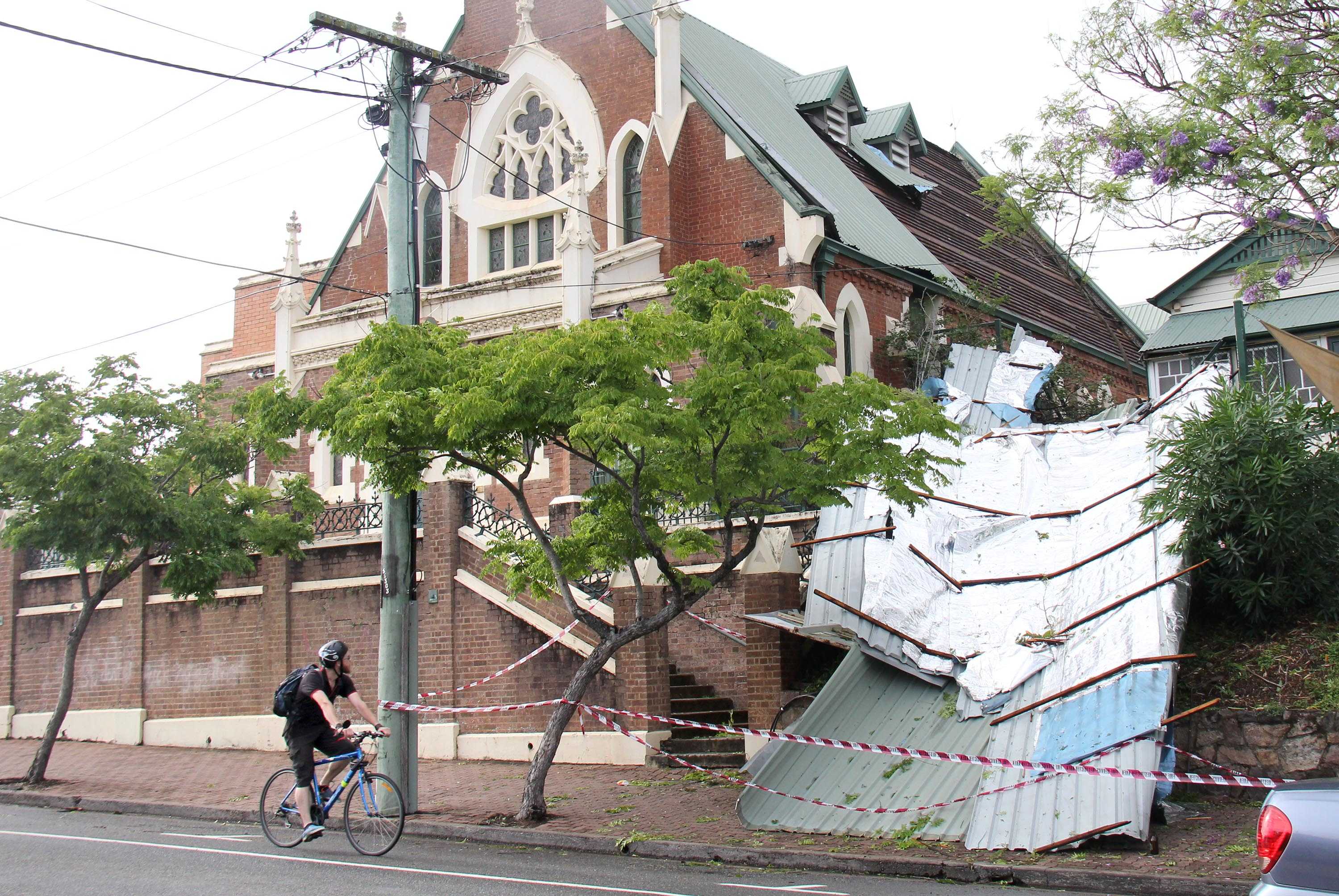 Queensland storms: Brisbane, south-east hit by heavy rain, thunder and ...