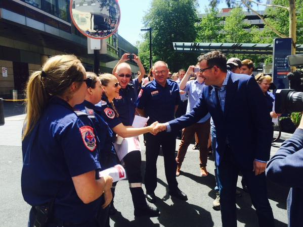 Victorian paramedics reach pay deal with Government after years of ...