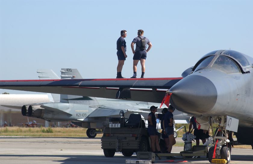 ADF applauded for F-111 admission - ABC News