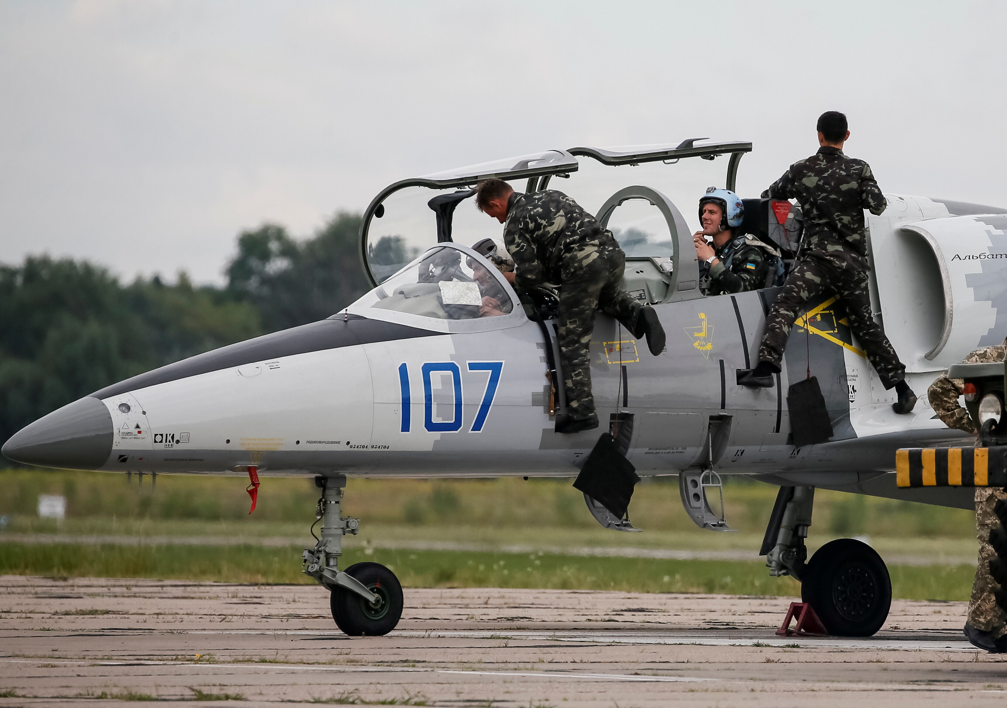 Three Ukrainian military pilots — including Andriy 'Juice' Pilshchykov ...