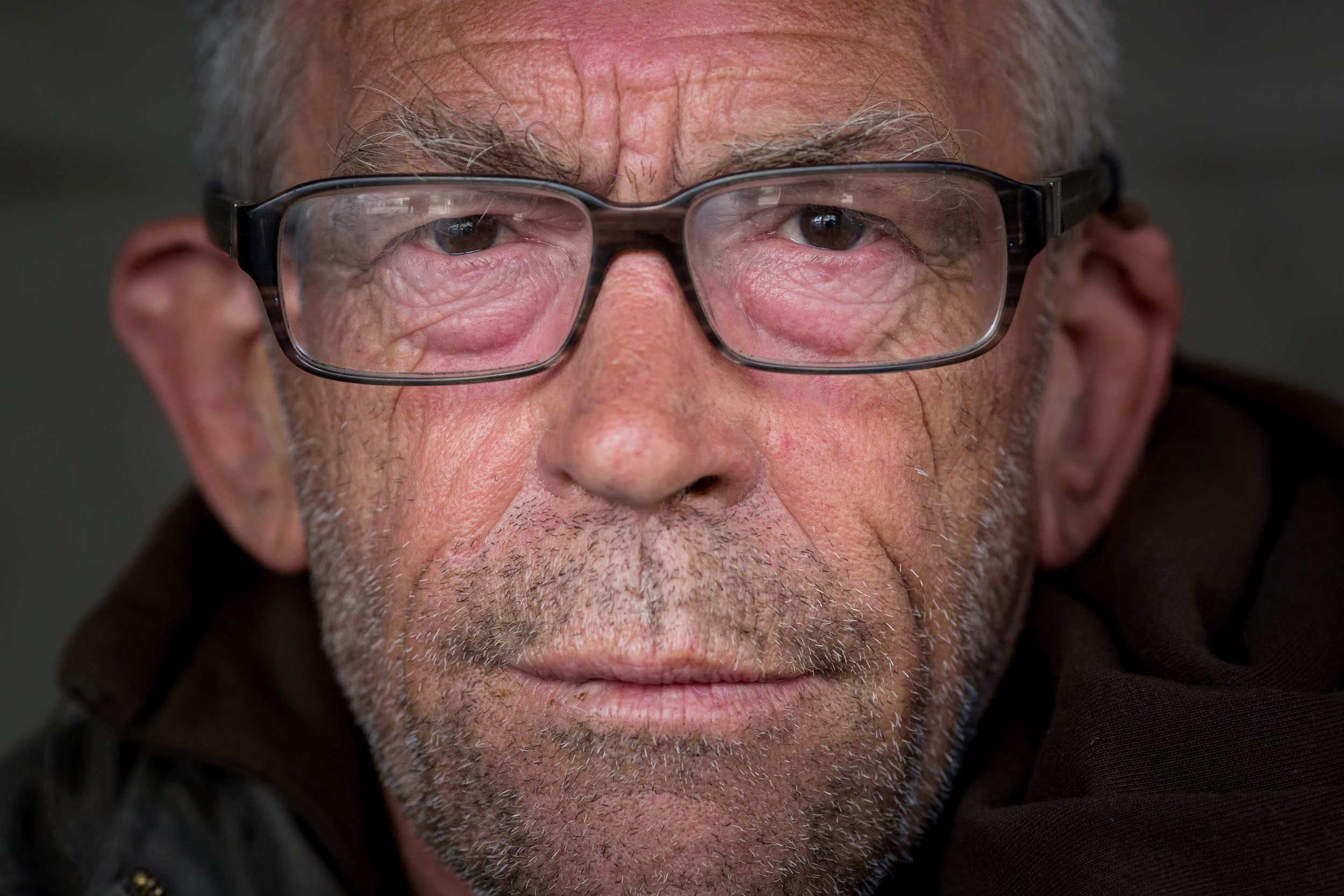 Alan recites poetry and for him, the street is his stage - ABC News