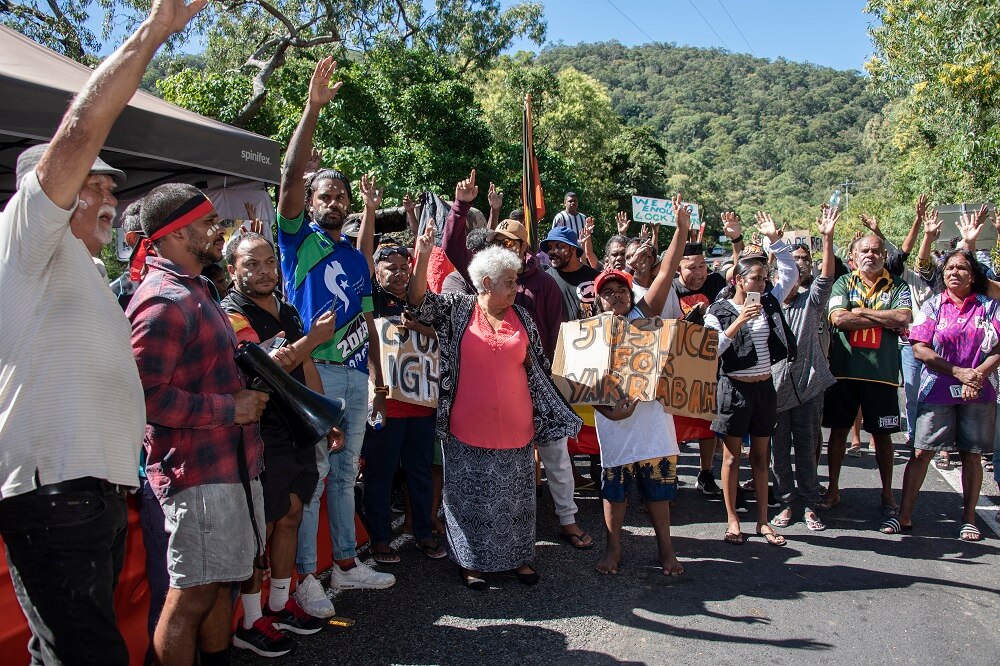 Queensland's biggest Indigenous community seeks exemption from lockdown ...
