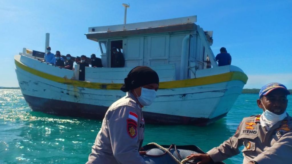 Chinese national jailed and facing deportation over botched people ...