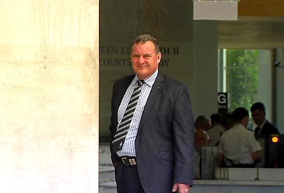 Family of missing Queensland police officer Mick Isles asks court to ...