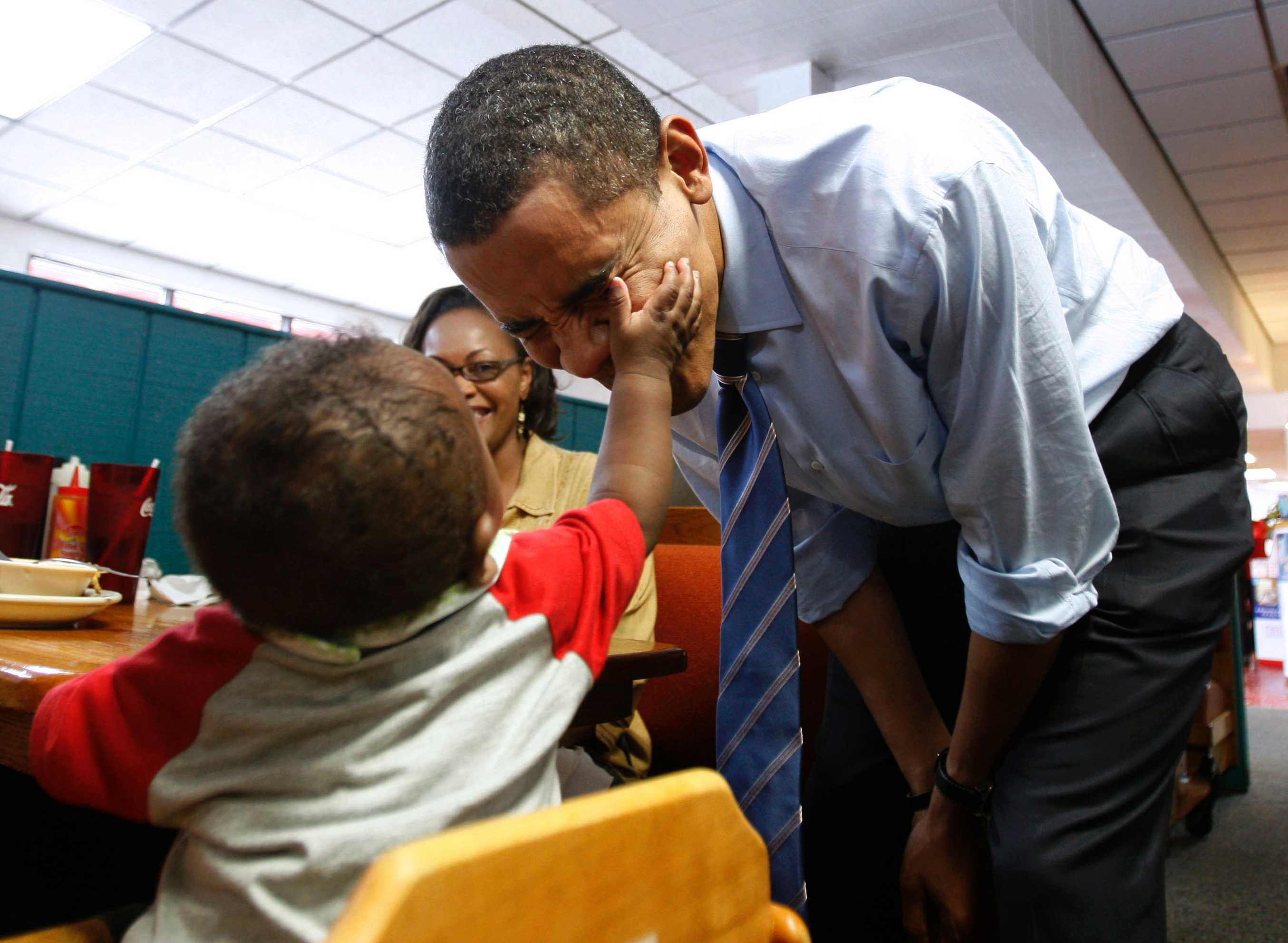Barack Obama and his many encounters with children in photos - ABC News