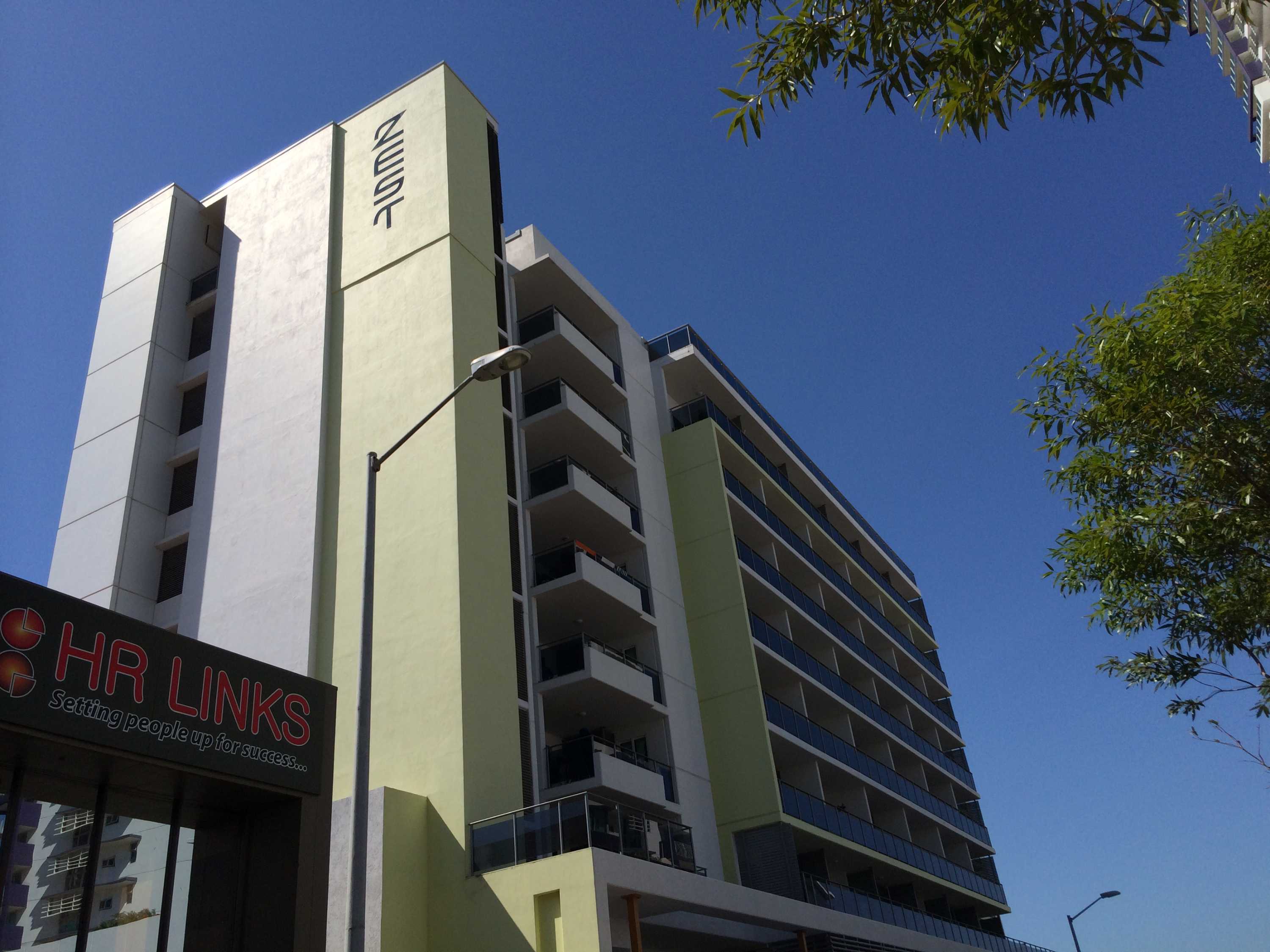 Fall from Darwin tower leads to warning over illicit drugs - ABC News