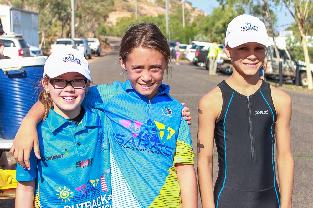 Mount Isa athletes show how to beat the heat - ABC News