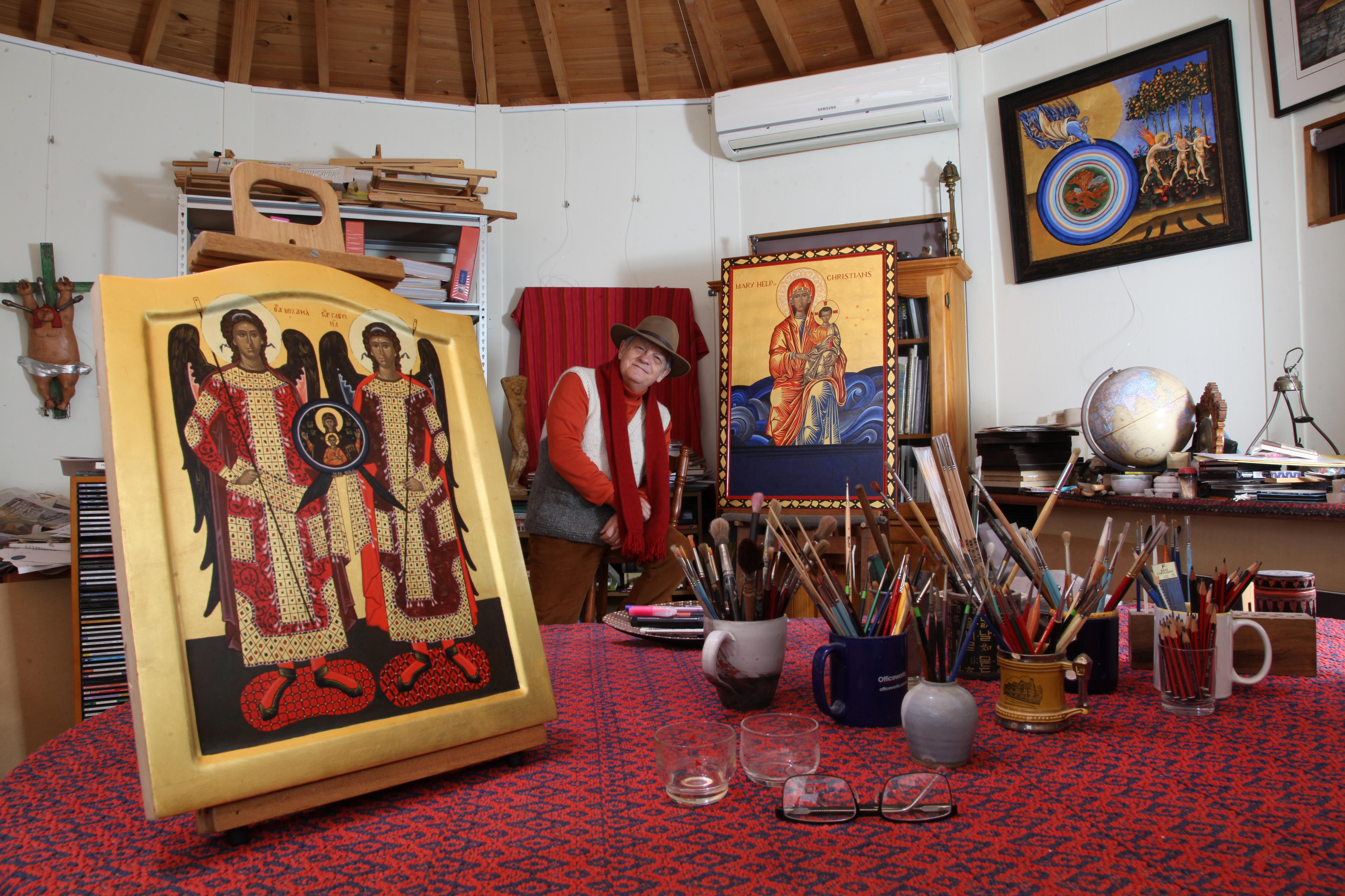 Heavenly beings: the icon paintings of Michael Galovic - ABC listen