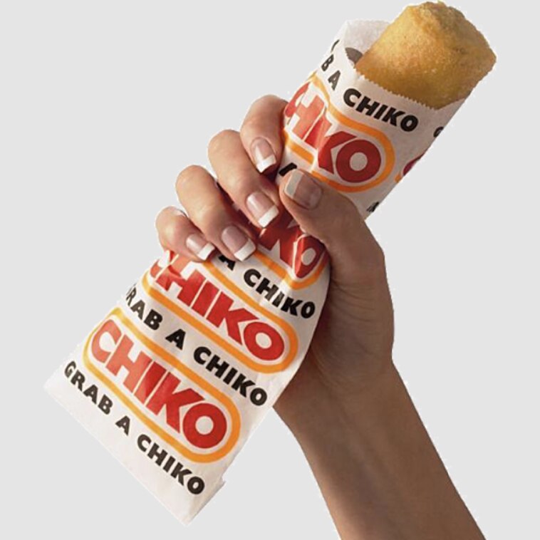 Jo makes footy fan Eileen's day with a Chiko Roll at Adelaide Oval ...