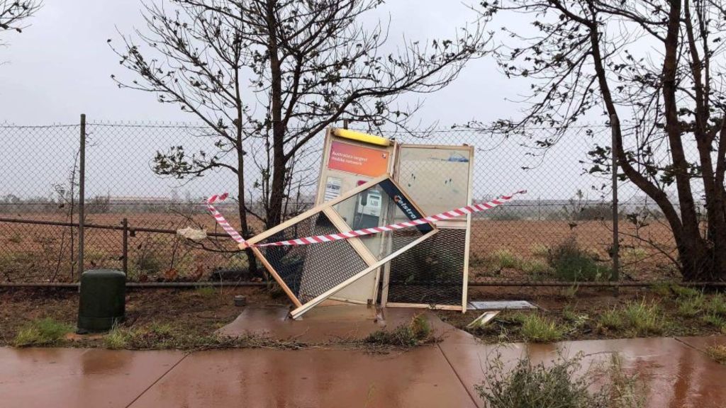 Cyclone Veronica red alert lifted in parts of WA's Pilbara as residents ...