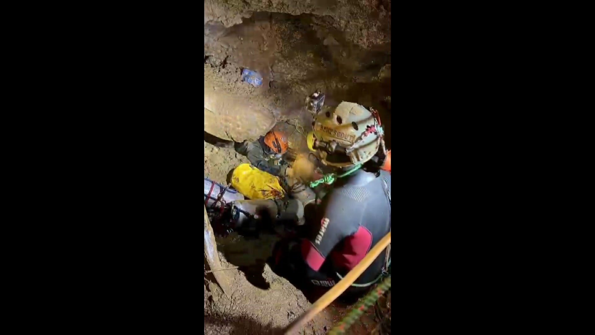 Supplies prepared for men trapped in Laos cave - ABC News