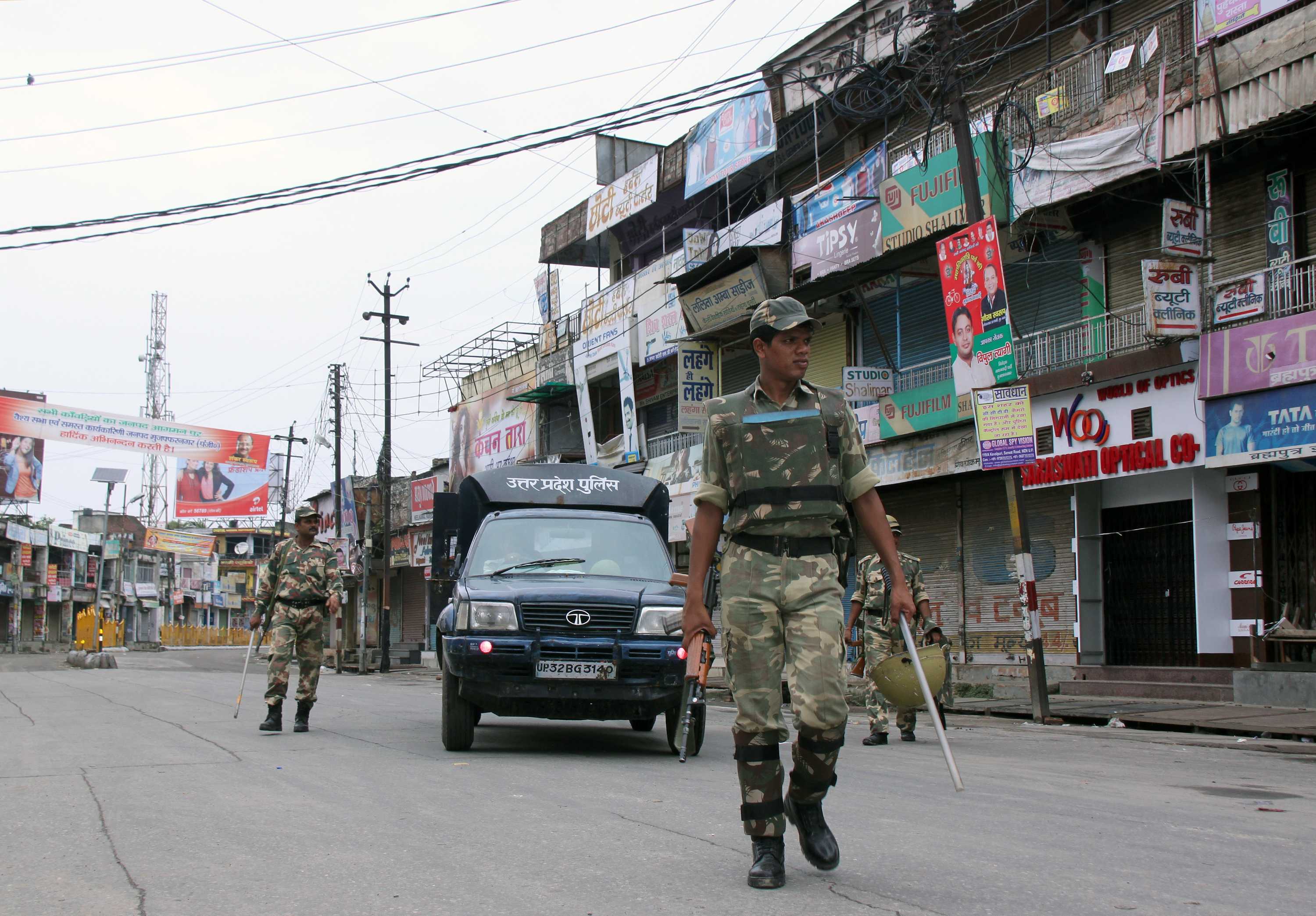 Dozens killed in India riots - ABC News