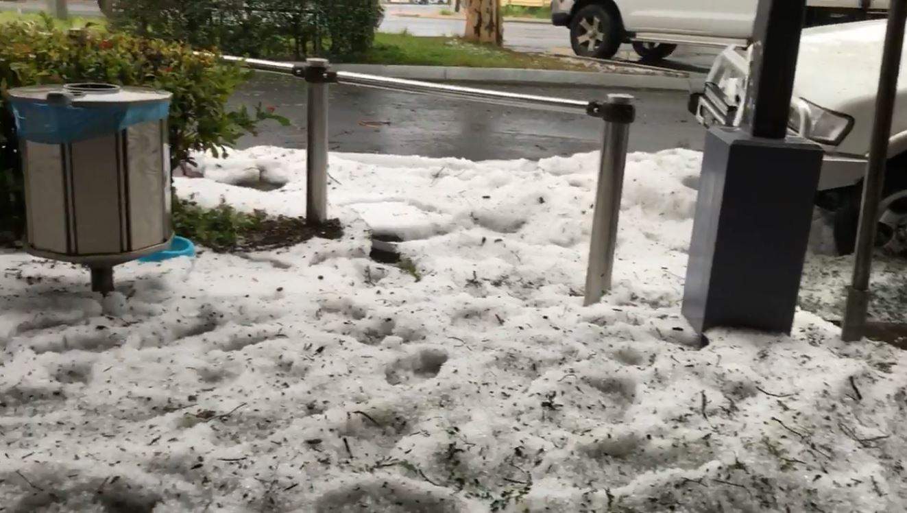 Hail storm tears through Childers - ABC News