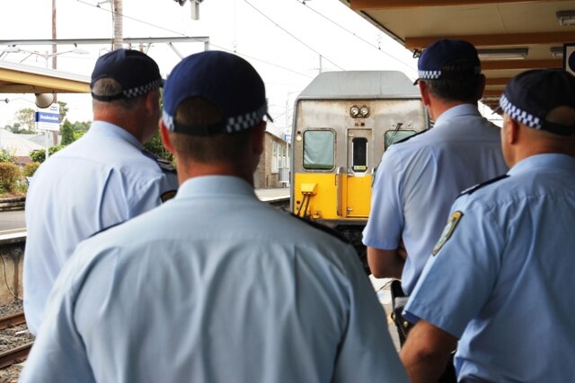 Man charged with having drugs on train - ABC News