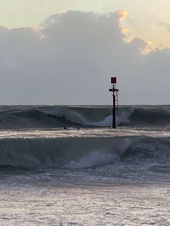 Hello Joondalup: Surfers campaigning for their breaks - ABC listen