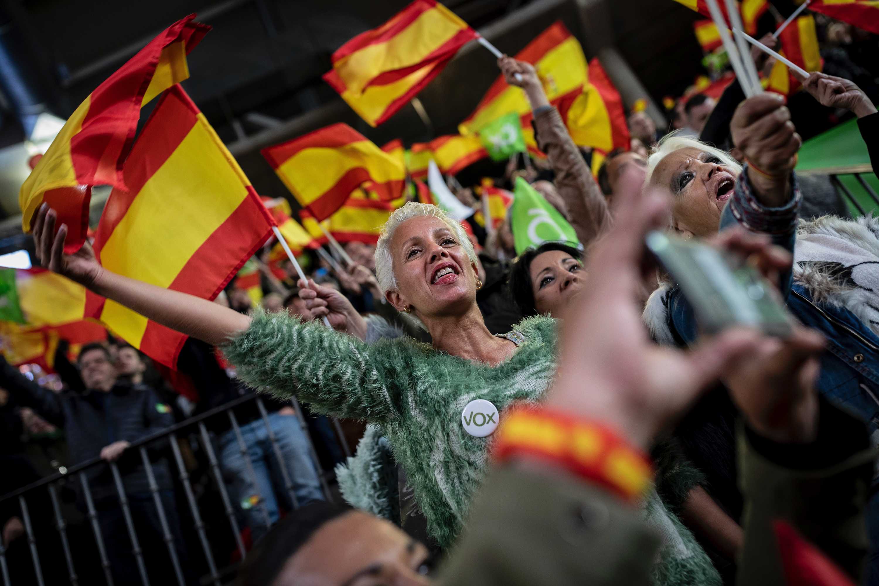 Spanish election: Socialists ahead without a majority as far-right ...