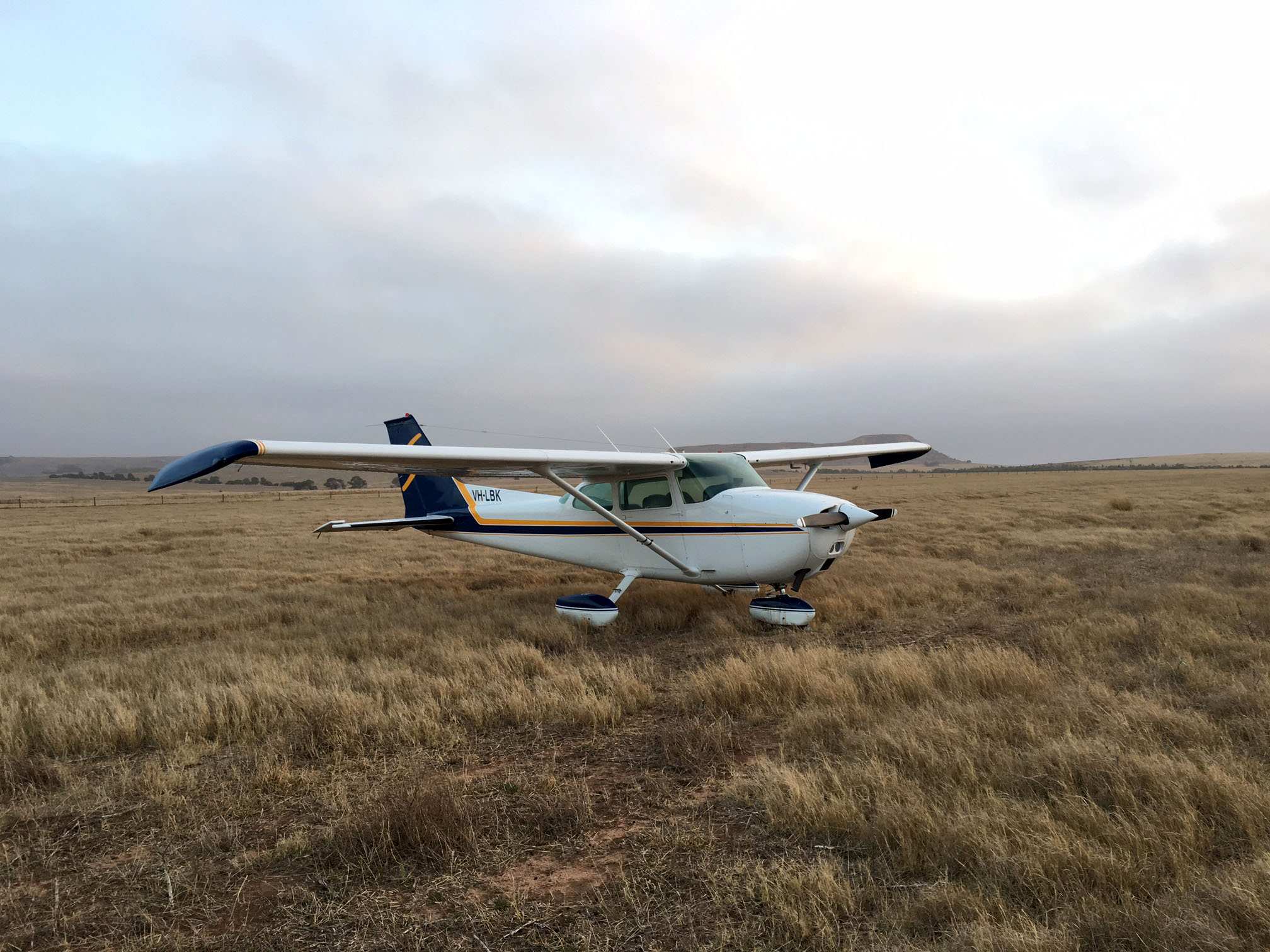 Light plane makes emergency landing at paddock in Geraldton after ...