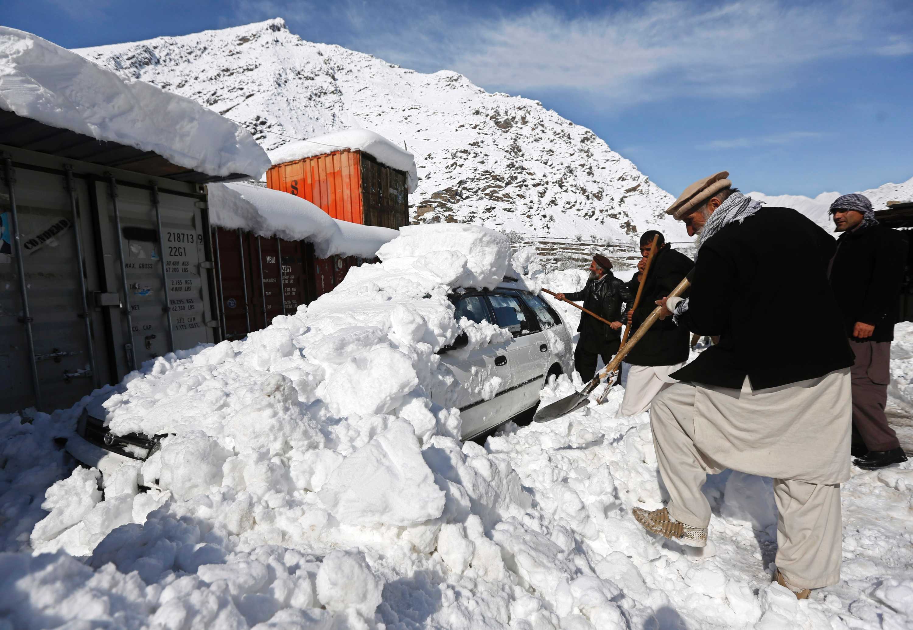 Death toll from Afghanistan avalanches tops 200, officials say, after ...