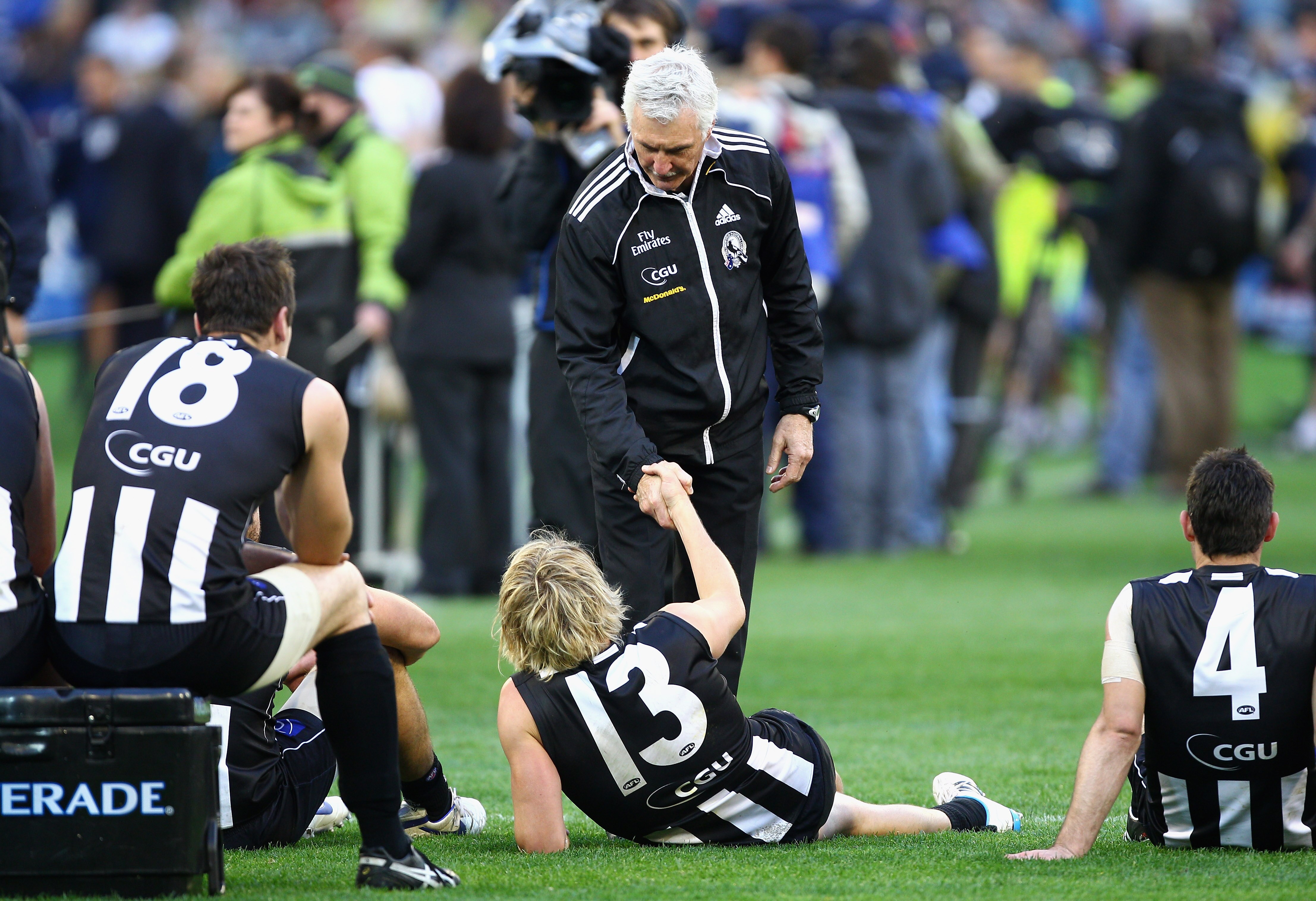 Malthouse parts ways with Pies - ABC News