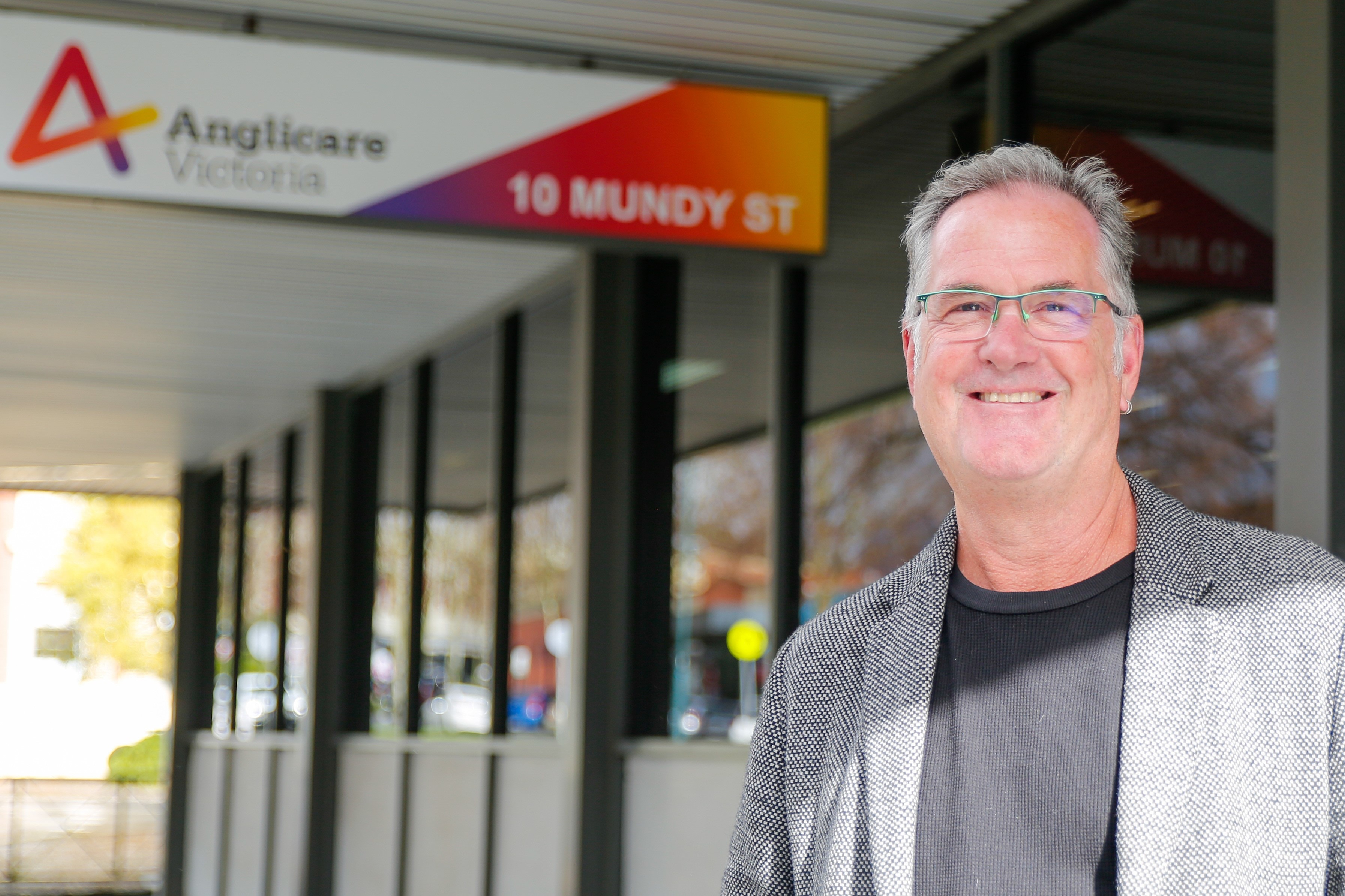 Foster carers urgently needed in parts of regional Victoria, agency ...