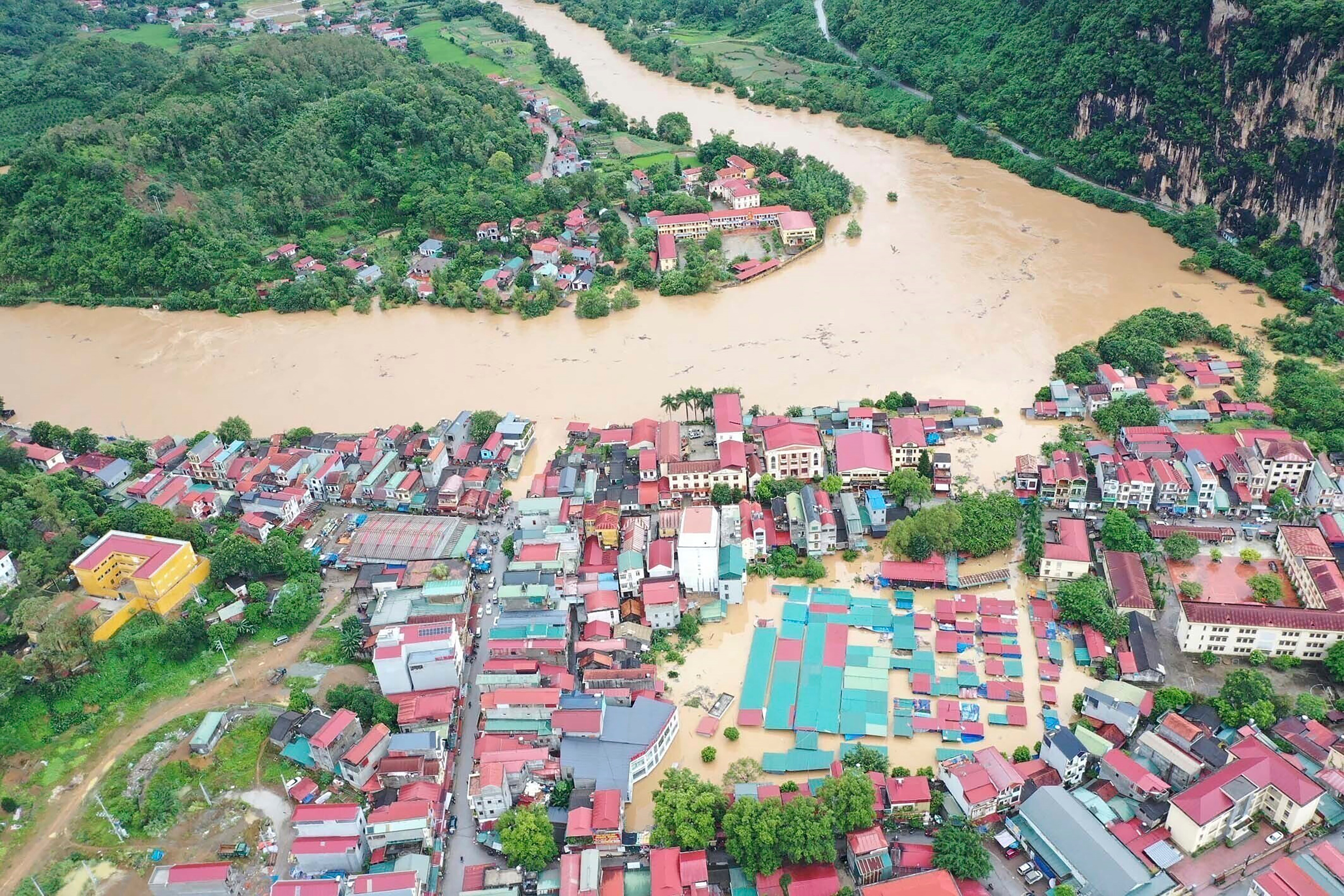 Northern Vietnam inundated in aftermath of Typhoon Yagi as storm ...