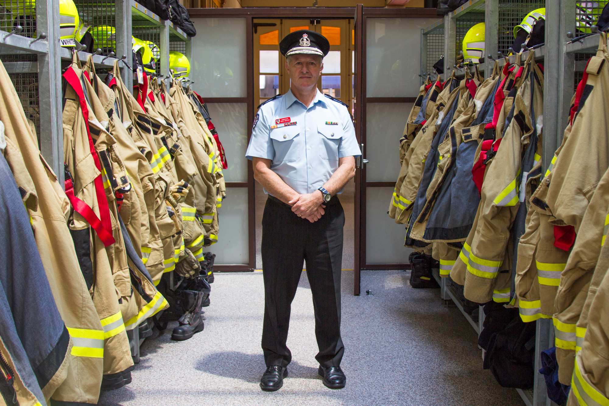 Fire and Rescue NSW Commissioner Greg Mullins retires after 39 years of ...