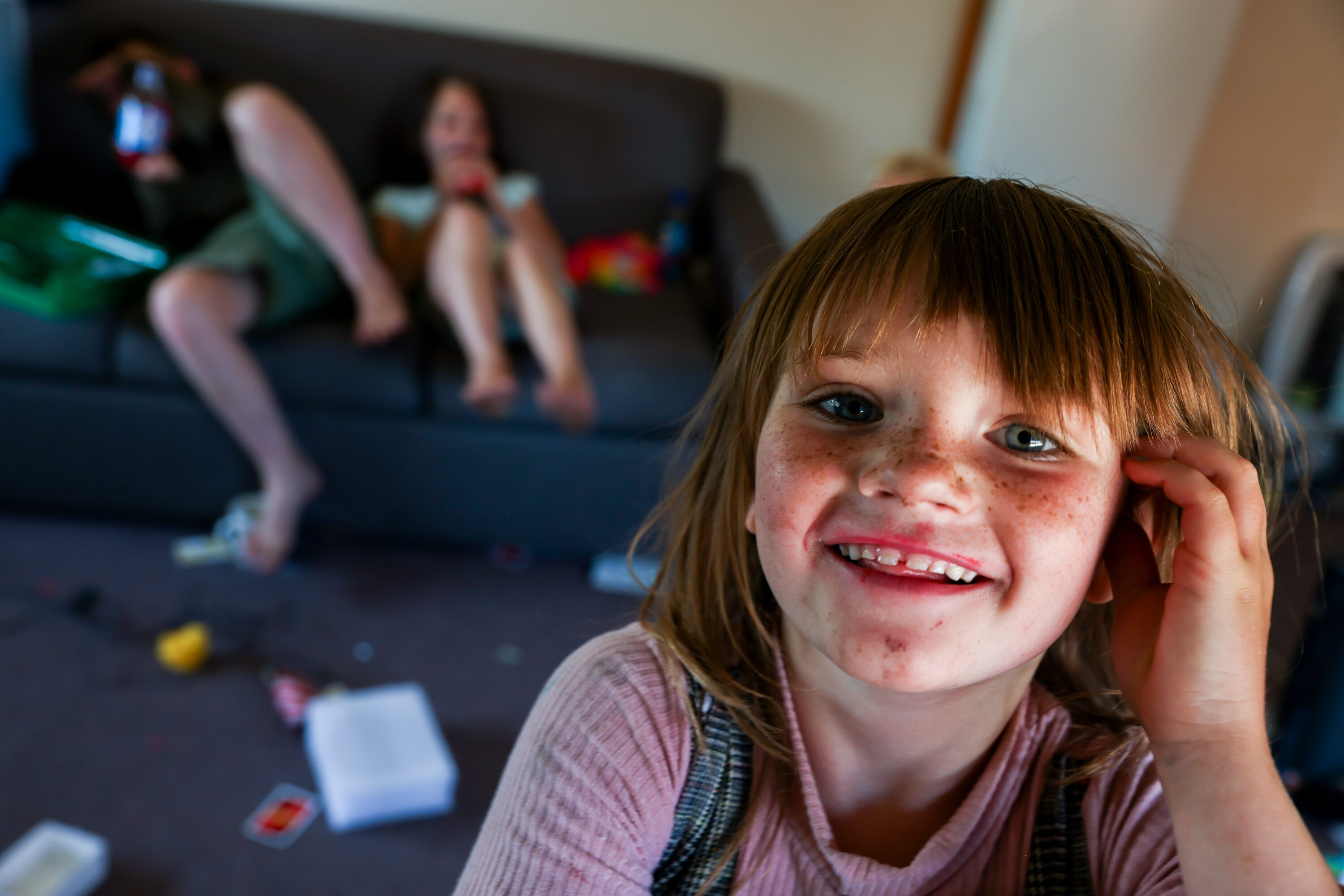 Viral video of toddlers hugging on New York street brings 'a little bit ...