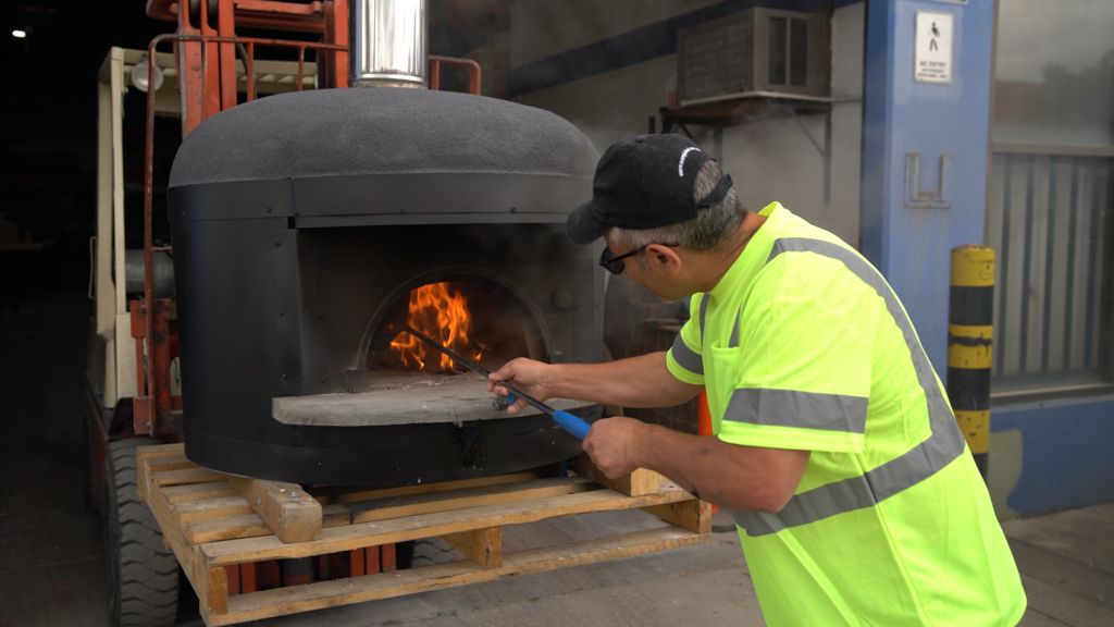 Pizza ovens: Everything you need to know about using one - ABC News